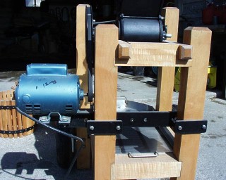 Pressing apple cider