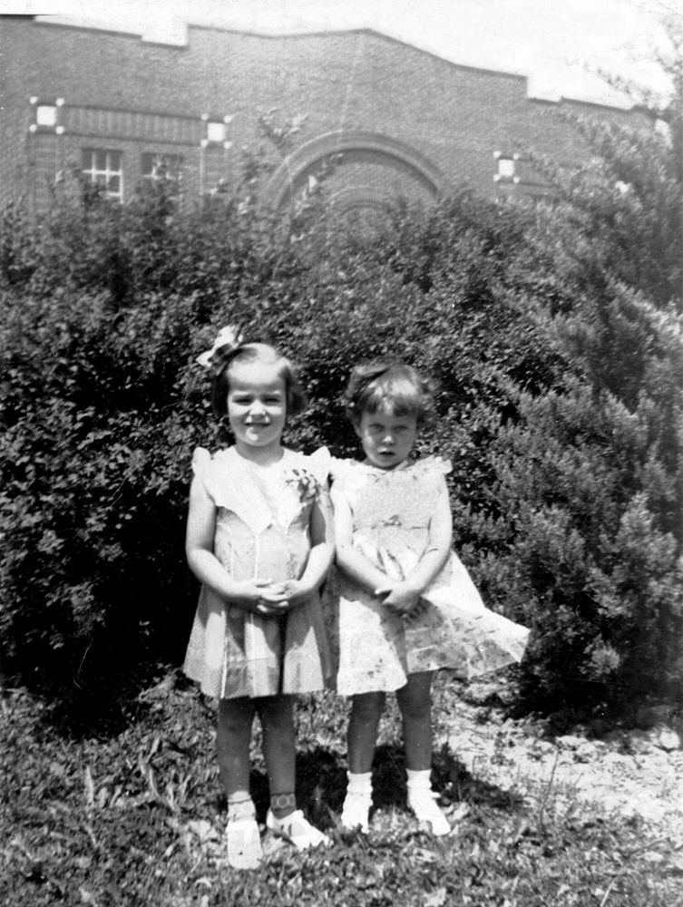 Phyllis Jensen & Ruth Schmidt - Children's Day in the city park