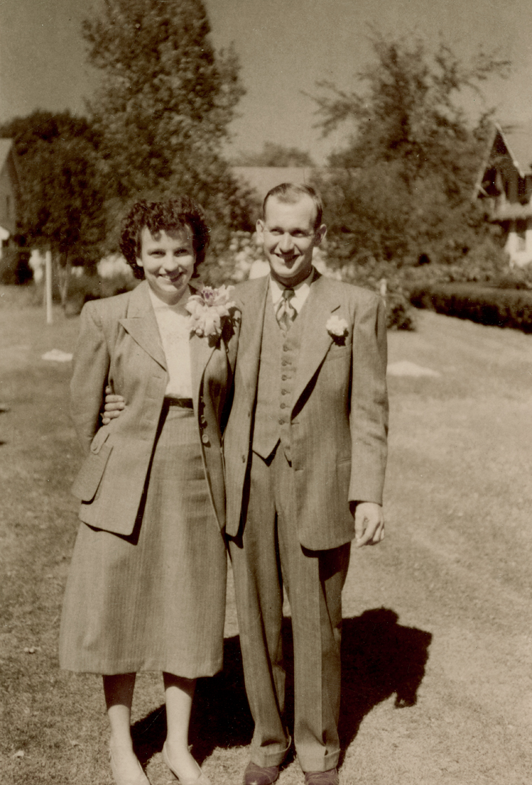 Shirley (Grundmeier) & Elvin McConnell September 28, 1948