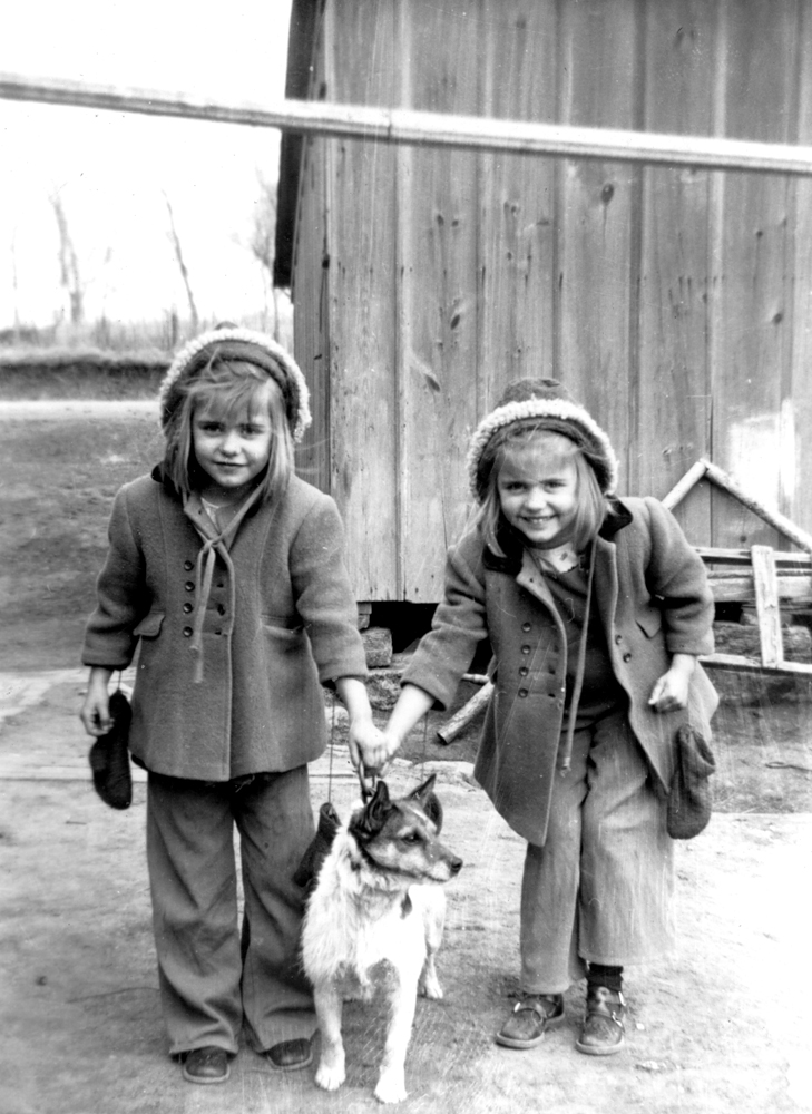 Judy & Jean Thomssen on the farm