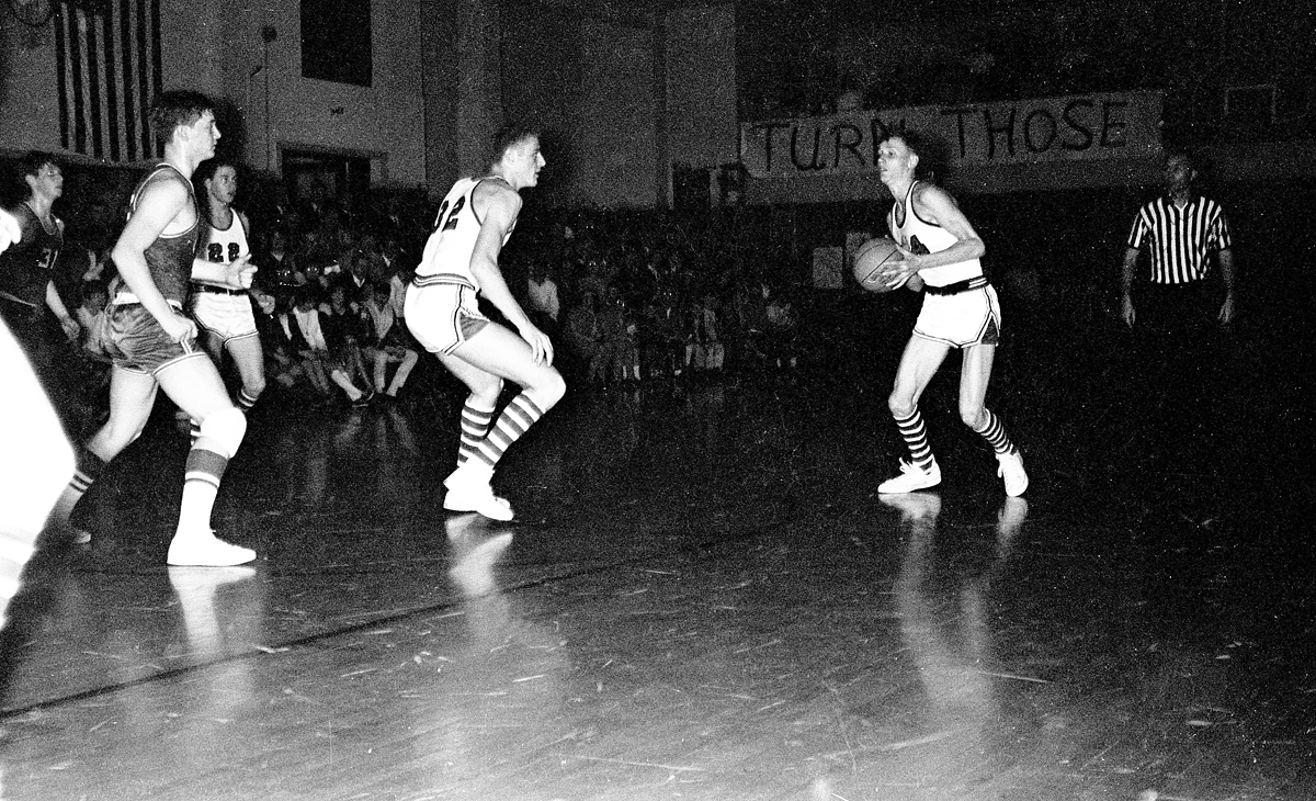 Dennis Vetter left - Gary Kuhl with ball